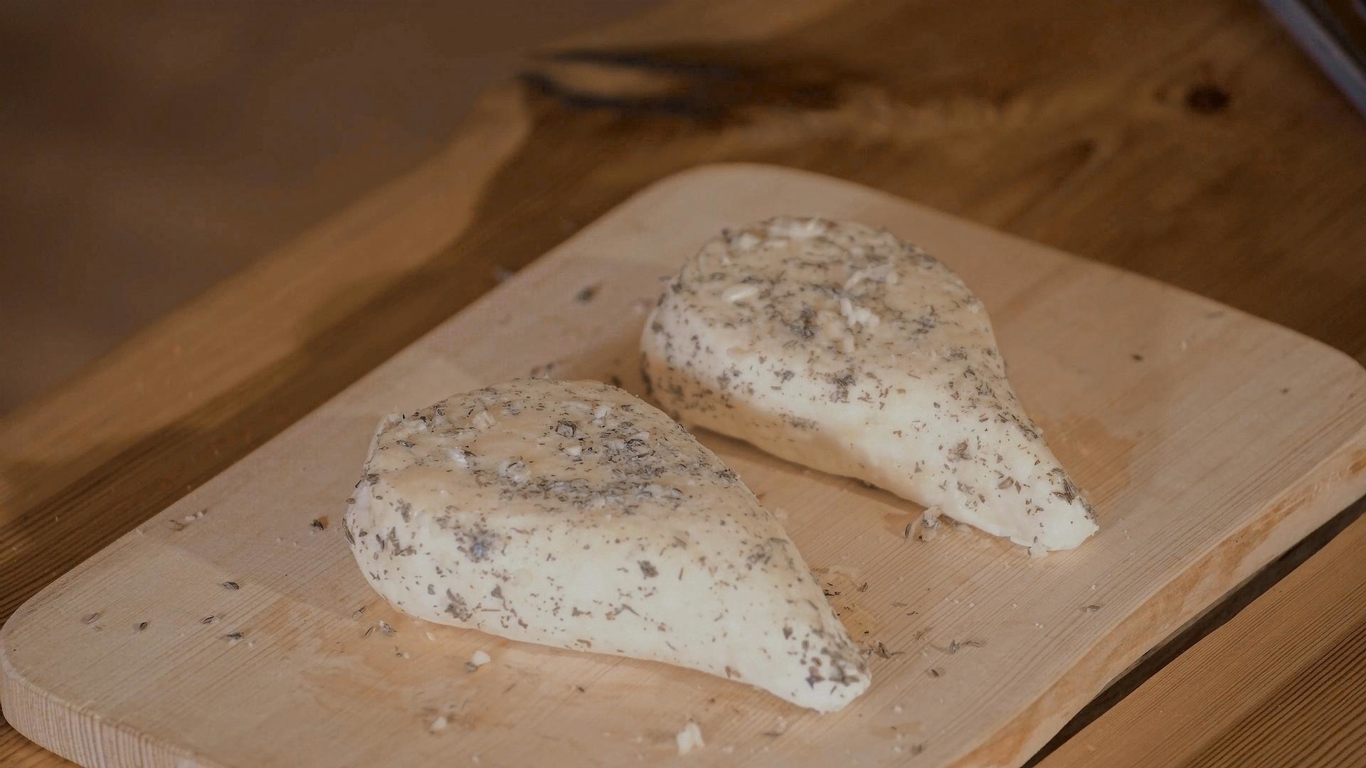 Fried white cheese | Atostogos kaime