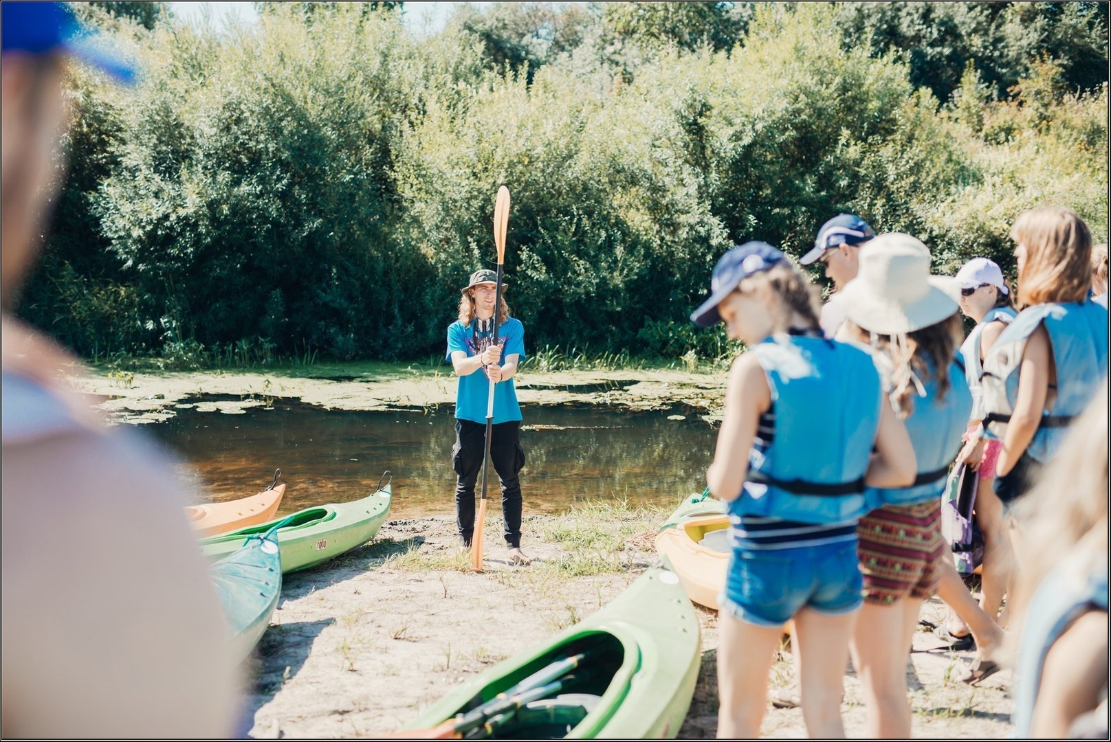 Plaukimas baidarėmis Minijos upe | Atostogos kaime