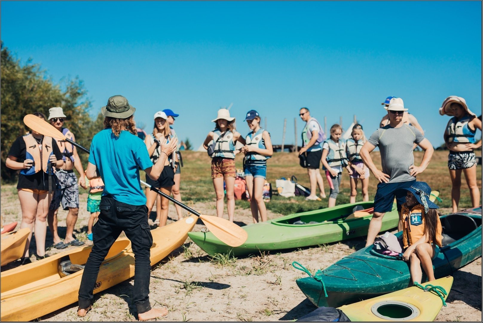 Plaukimas baidarėmis Minijos upe | Atostogos kaime
